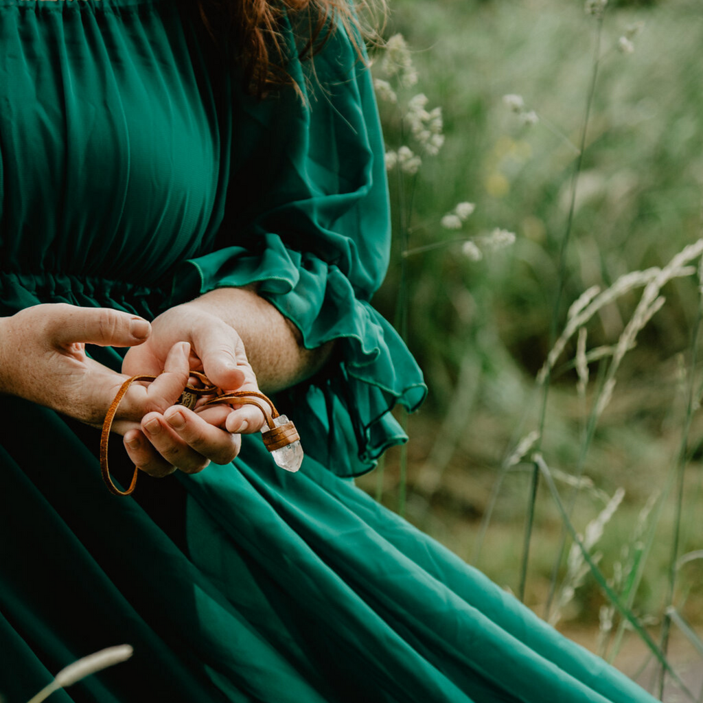 How to Choose a Crystal – Alauna Whelan